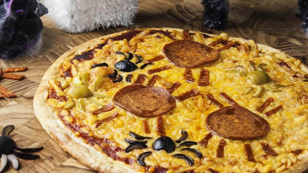 Follow Your Heart's Vegan Spider Cheese and Pepperoni Pizza