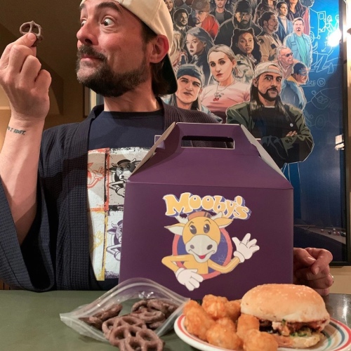 Kevin Smith Is Opening a Real-Life Vegan Mooby’s