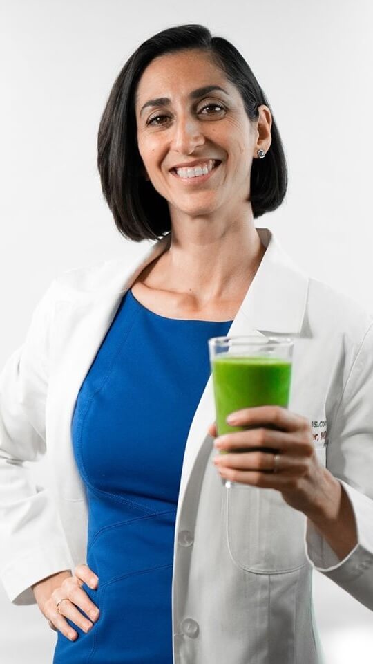 These 11 Doctors Say a Plant-Based Diet Is the Secret to a Longer Life